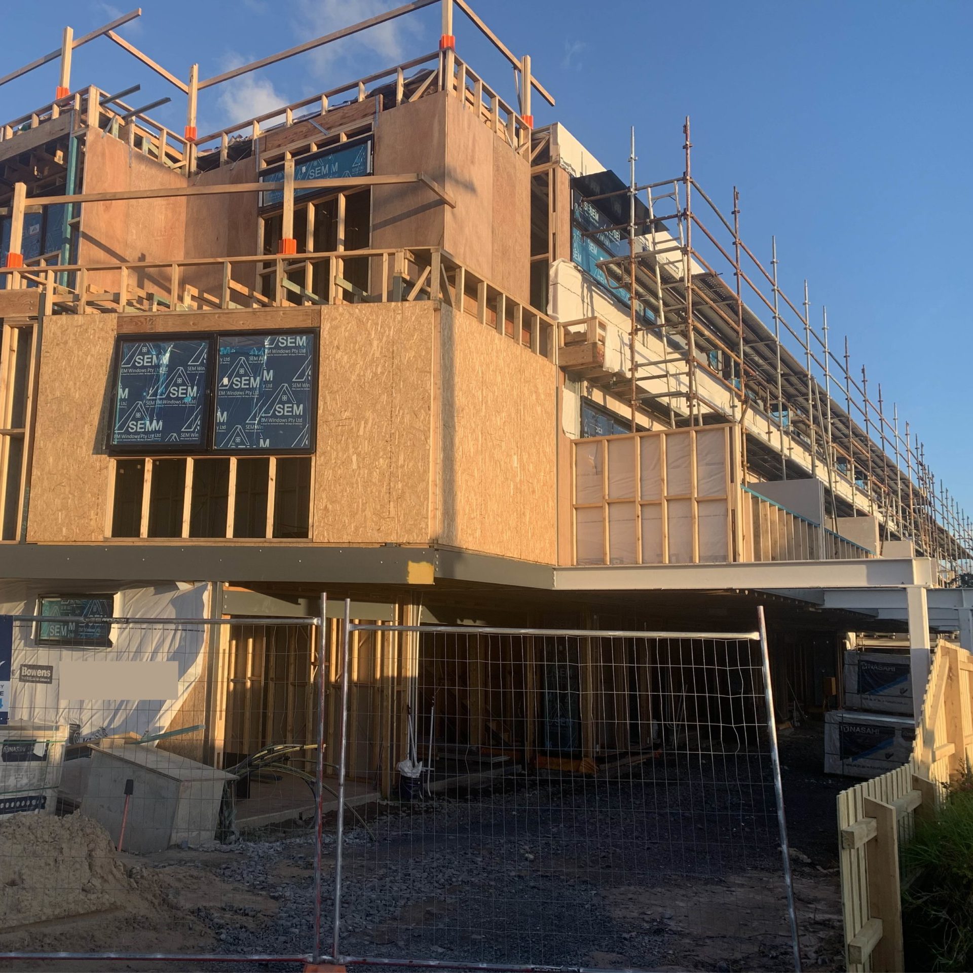 LOYCO - Melbourne Carpentry Crews & labour hire